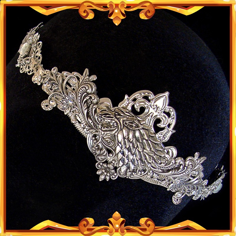 A medieval wolf crown inspired by the House Stark from Game of Thrones