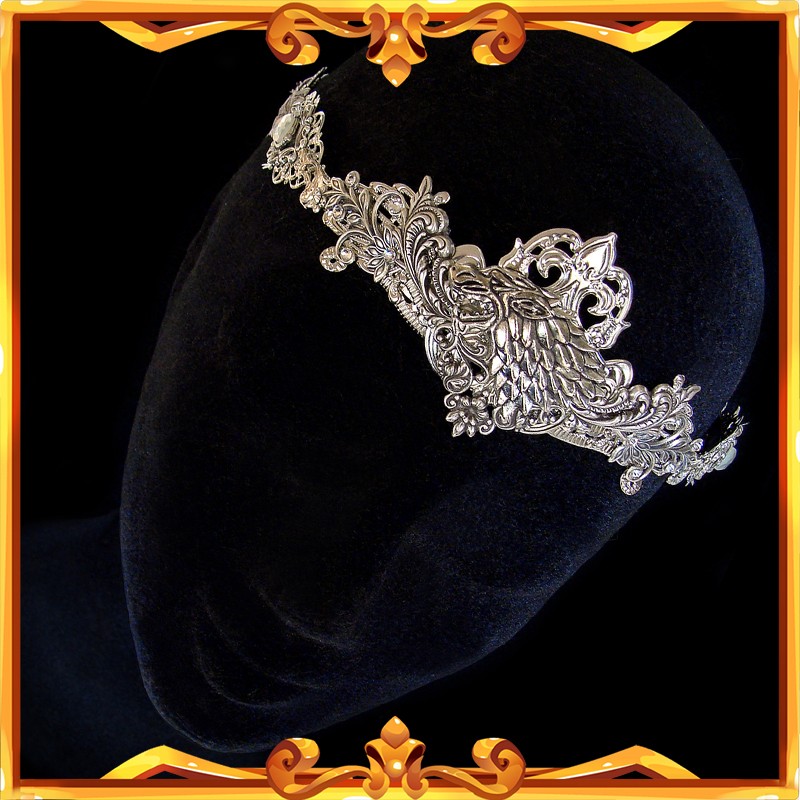 A medieval wolf crown inspired by the House Stark from Game of Thrones